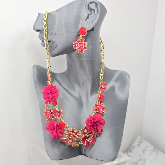 Talbots | Jewelry | Talbots Pink And Gold Tone Set Floral Design | Poshmark